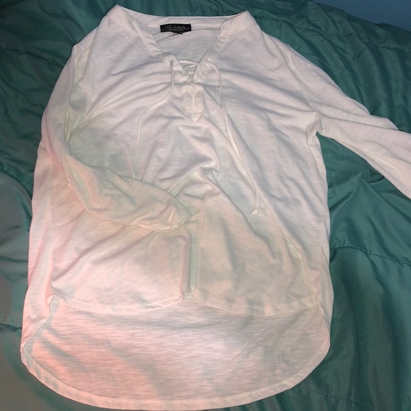 Absolutely Famous | Tops | White Womens Shirt | Poshmark